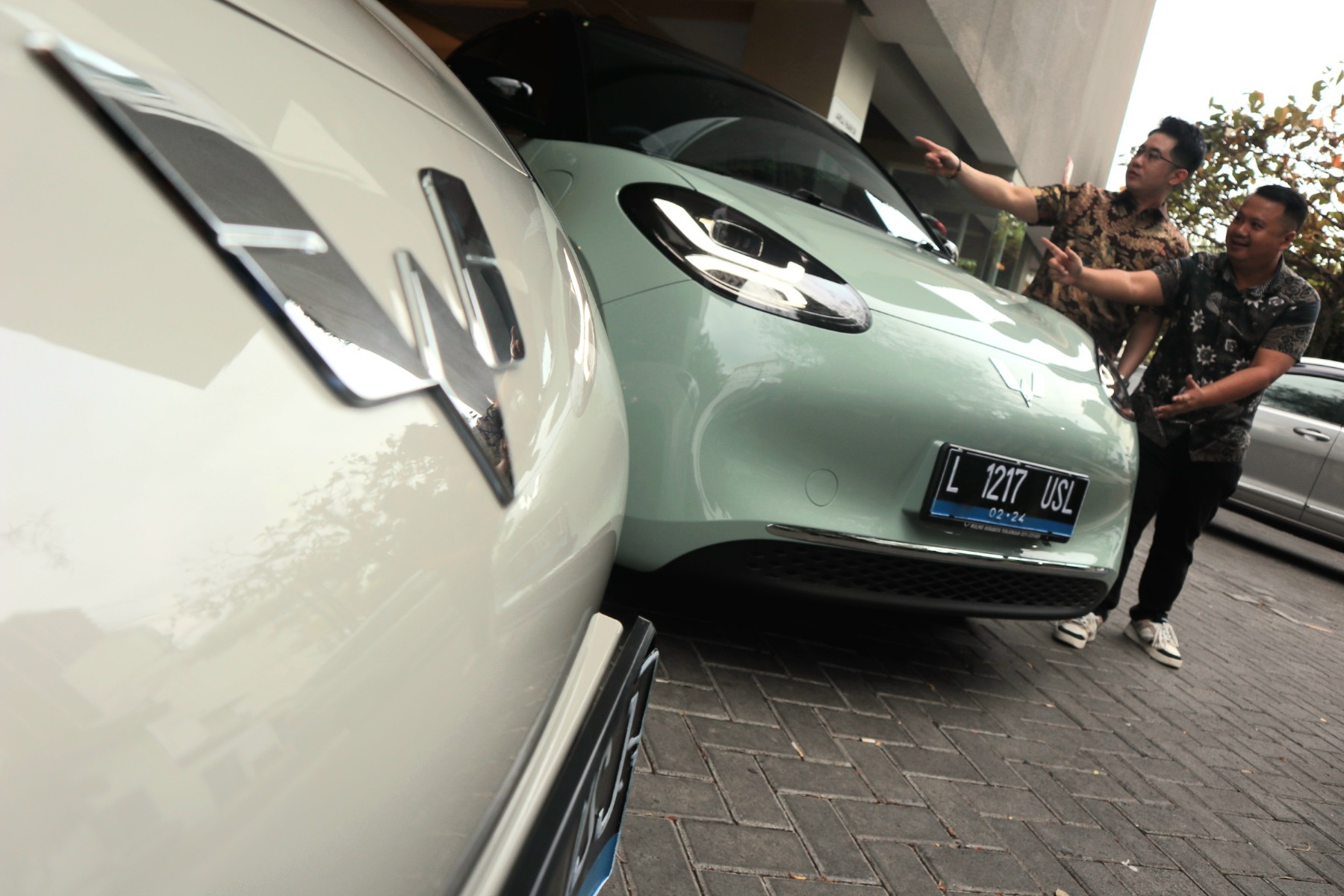 Mobil Listrik Wuling BinguoEV Siap Mengaspal di Surabaya ...