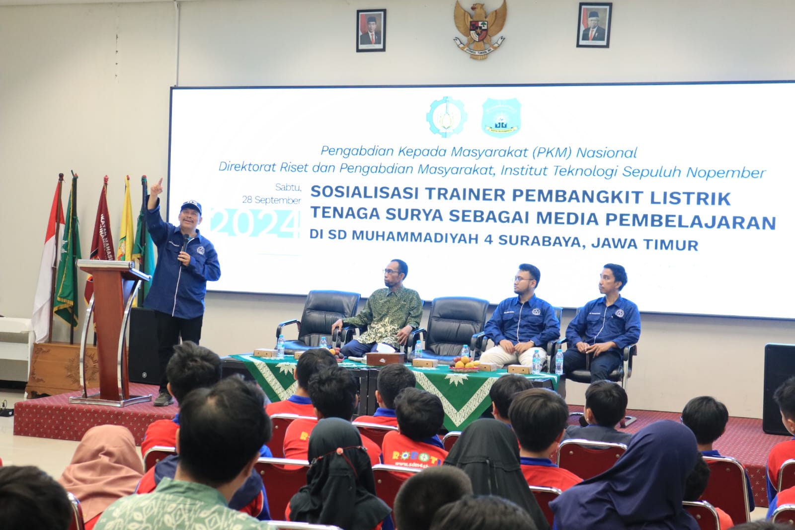 Siswa SD Mudipat Antusias Belajar Energi Terbarukan dari Profesor ITS ...